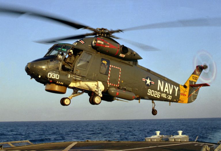 UH-2A,B/SH-2D,F,G (Kaman K-20) Seasprite/Super Seasprite Helicopter ...